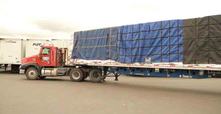 Flatbed Fall Protection & Tarping - SafeRack