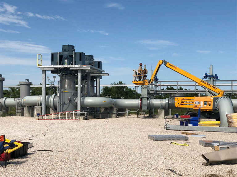 Custom Work Platform & Pipeline Maintenance Crossover - SafeRack