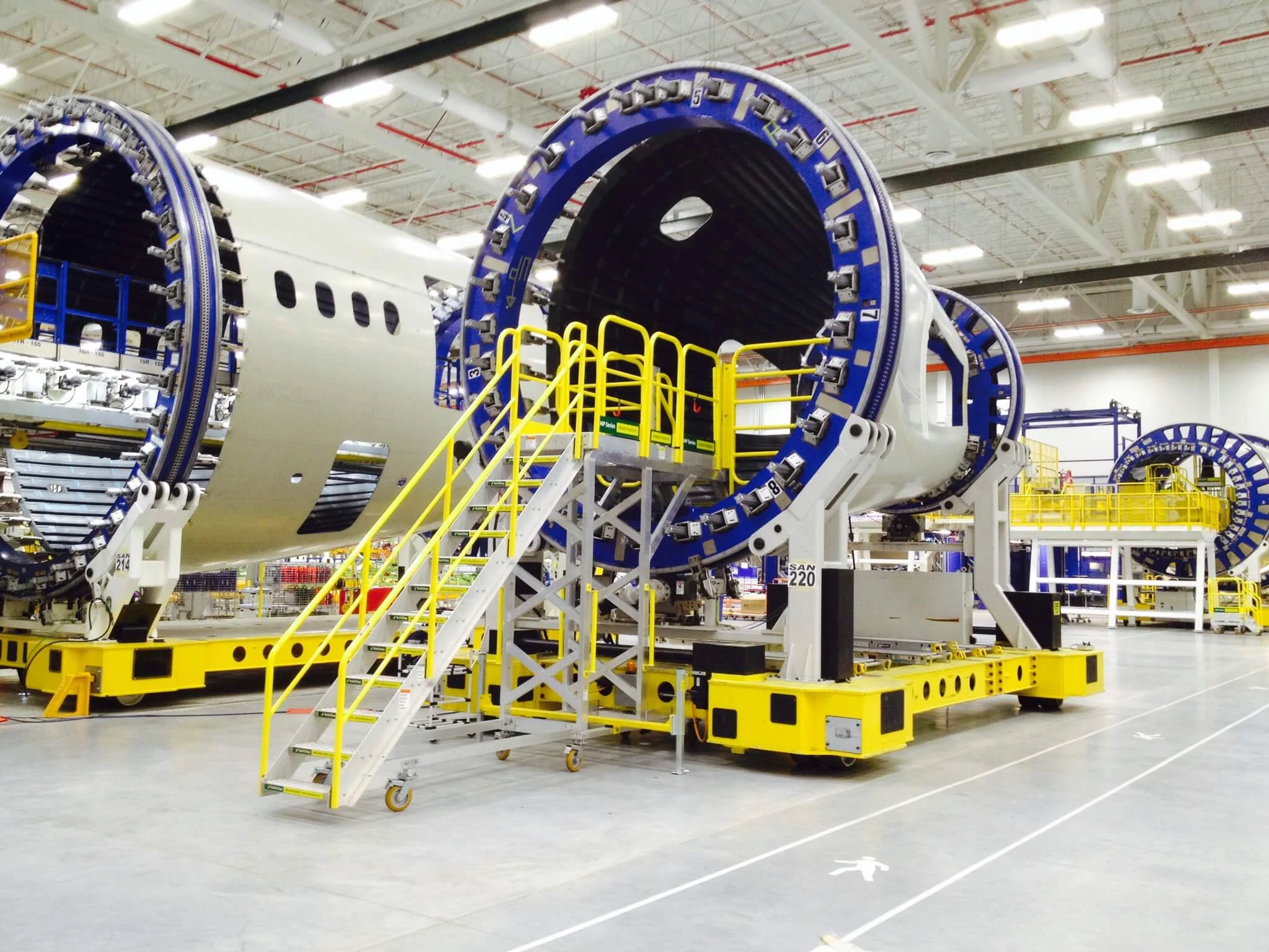 rolling-access-forward-entry-platform - SafeRack