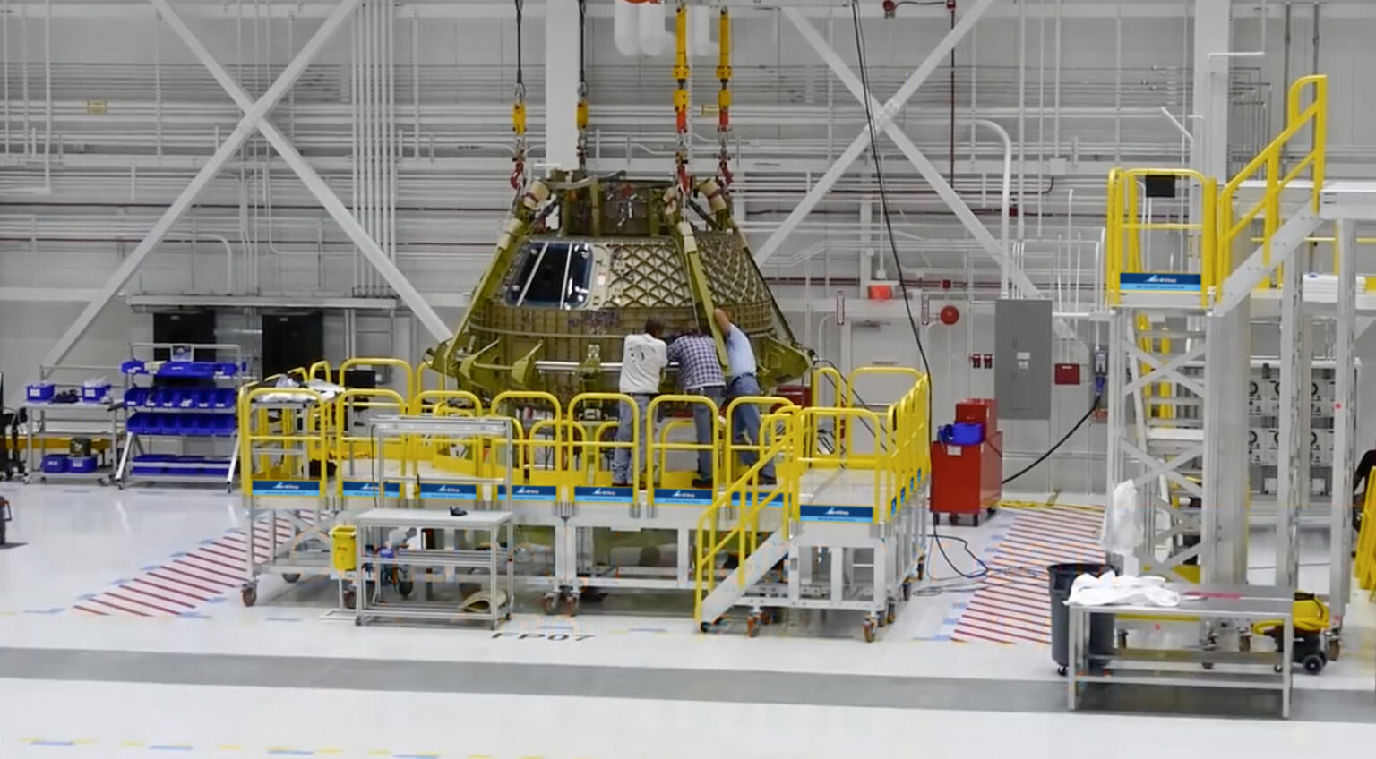 Aerospace & Aviation Access Solutions | Rooling Tooling Platforms ...